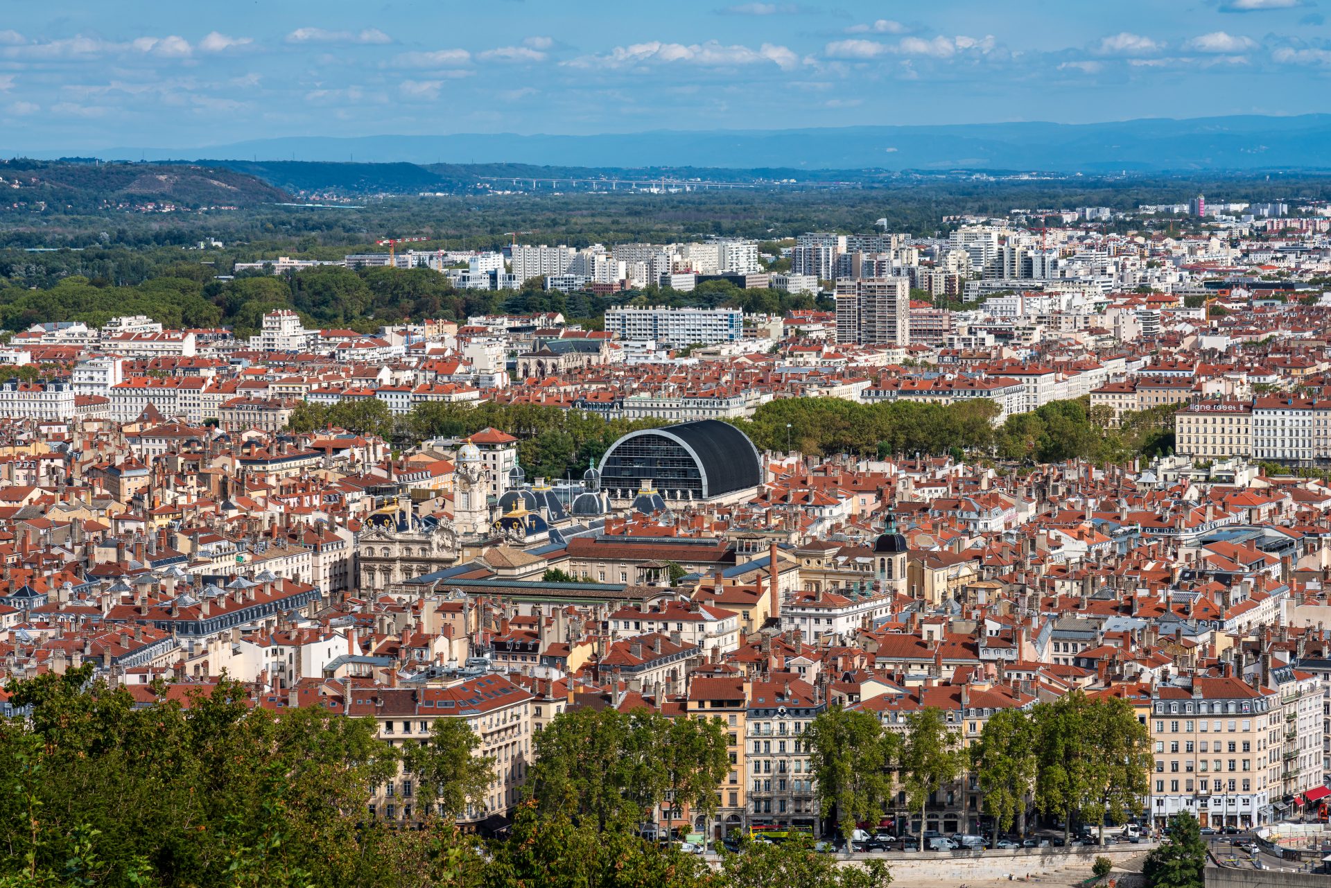 Implantation des entreprises en Rhône-Alpes - Upten Solutions