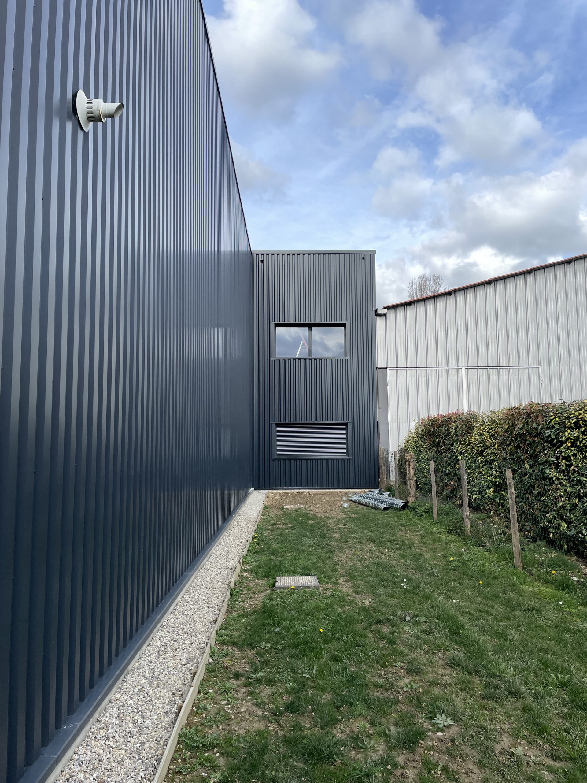 Bardage pour bâtiment industriel | Upten